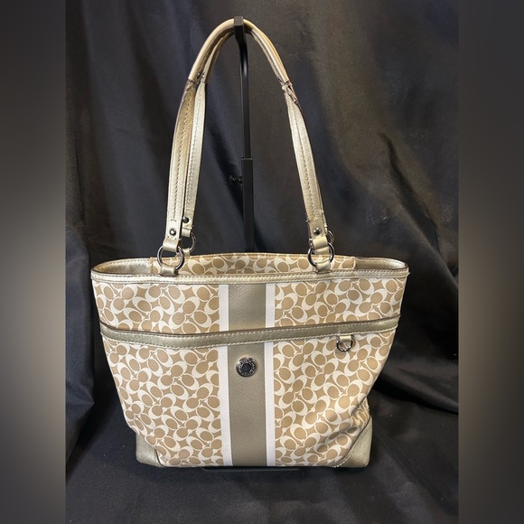 Coach | Bags | Coach Heritage Chelsea Signature Logo Shoulder Tote Bag ...